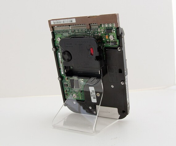 Home Décor Home & Living Desk clock made with recycled Computer hard ...
