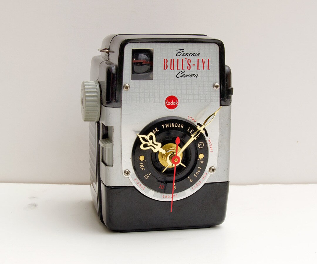 Kodak Brownie Bullseye Camera Clock, Photographer, Flash, Film, Unique ...