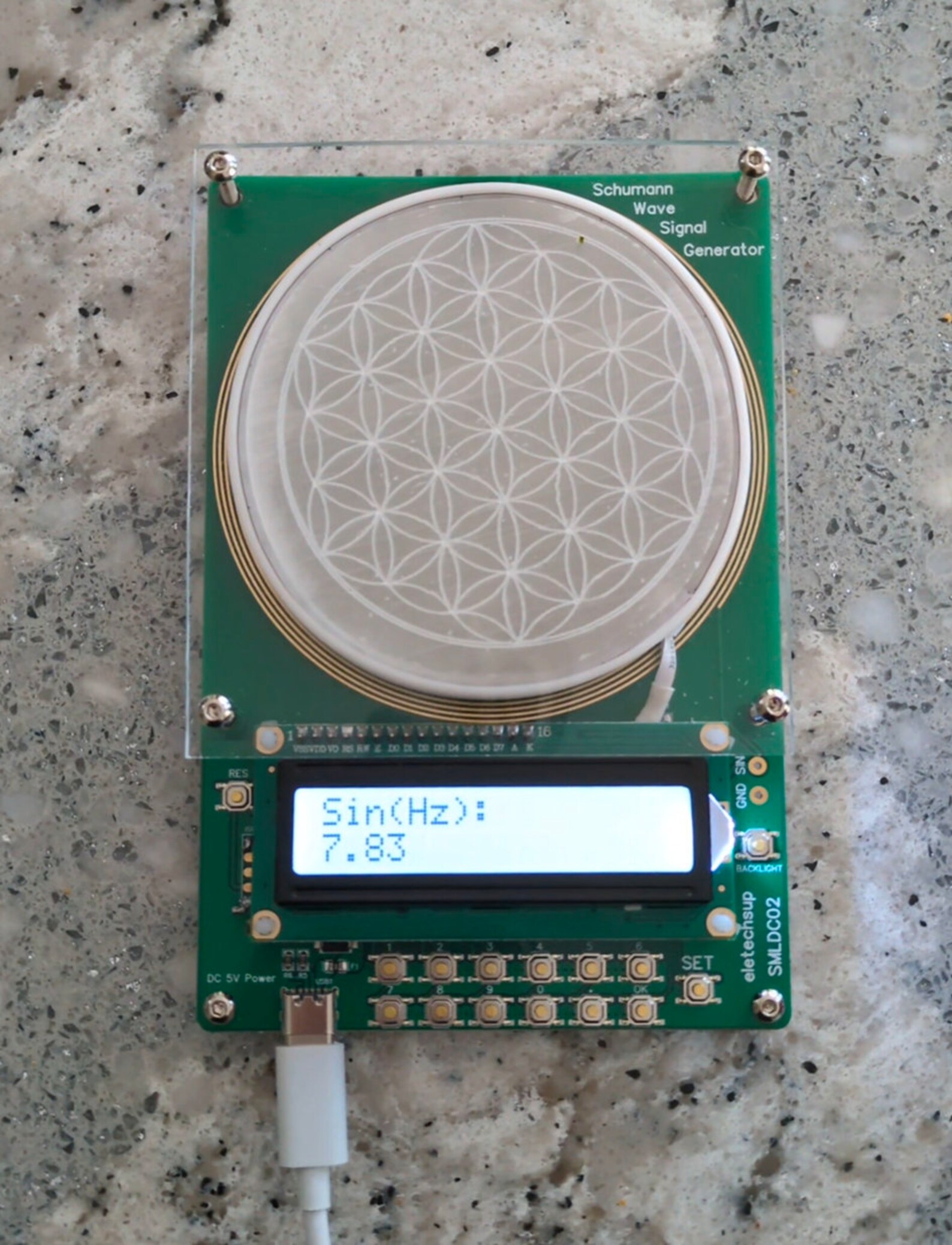 Programmable Schumann Resonance Generator With Selenite, Laser-engraved ...