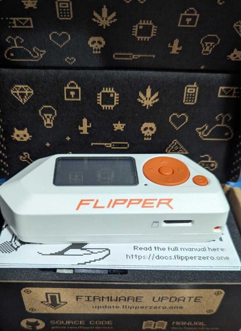 Flipper Zero Original With 32gb Sd Card and Wifi Board READ DESCRIPTION ...
