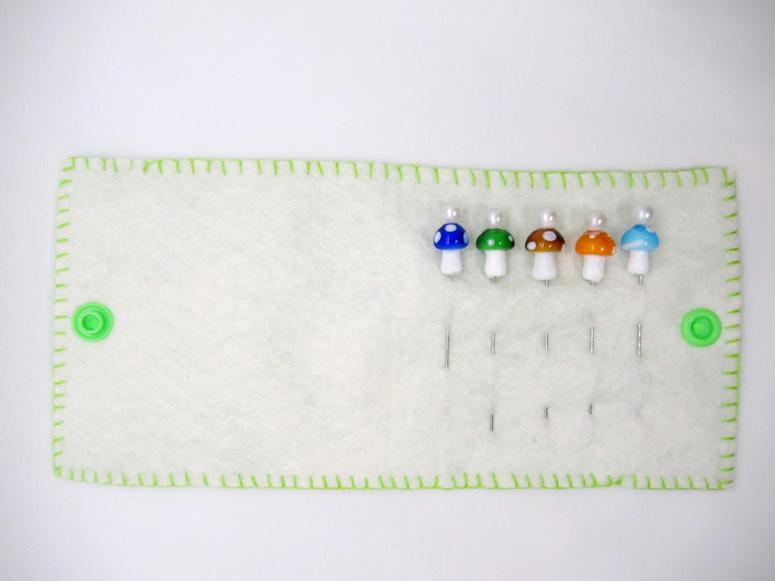 Decorative Beaded Pins With Felt Booklet Storage - Fancy Straight Pins ...