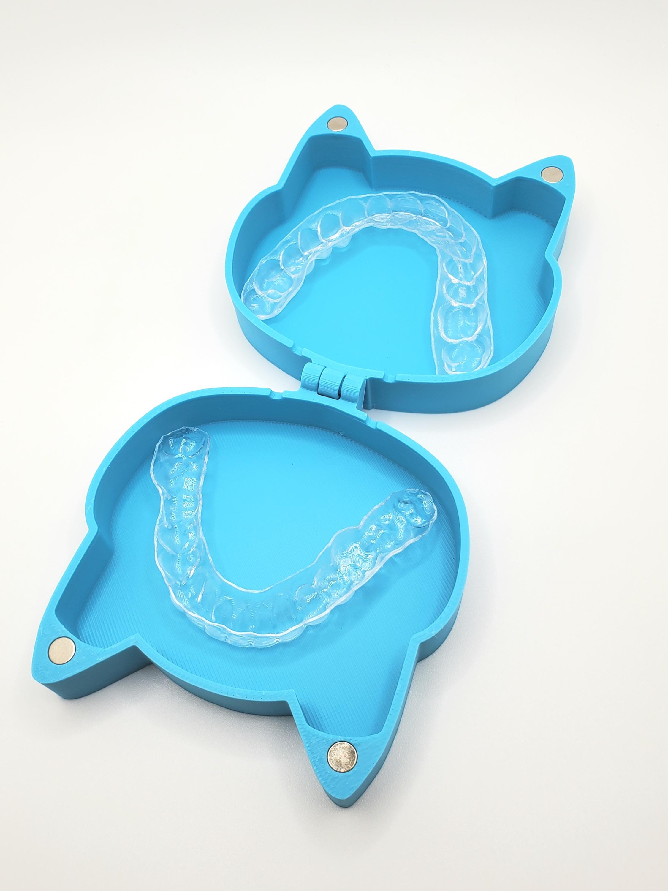 Cat Shaped Retainer Case, Case for Orthodontics Such as Retainers ...