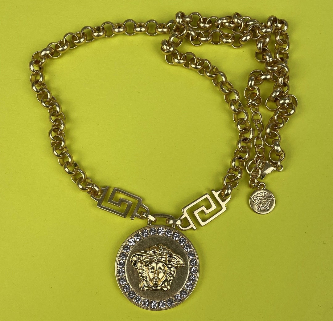 Vintage Versace Gold-plated Chain With Iconic Medusa Logo Pendant ...