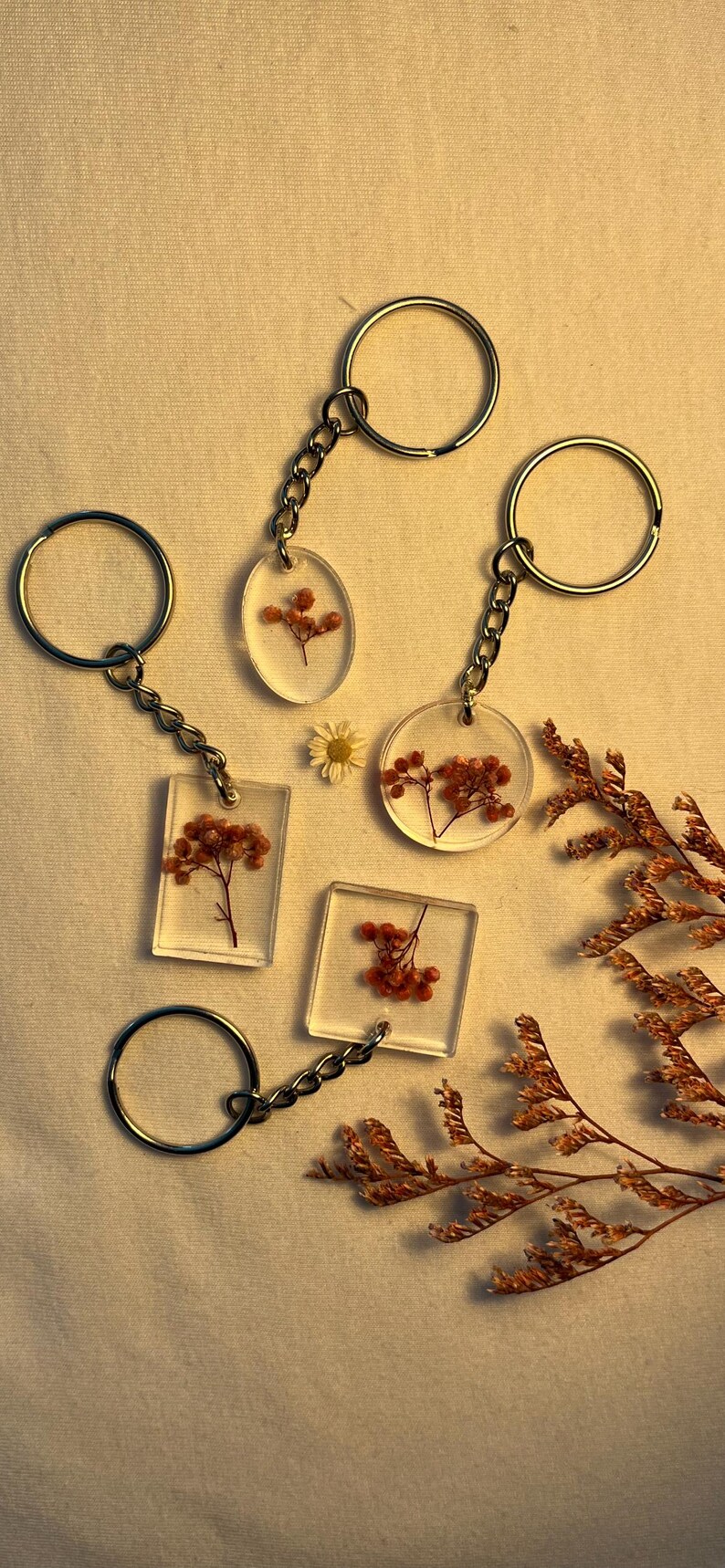 Borderless Dried Flower Resin Keychains - Etsy