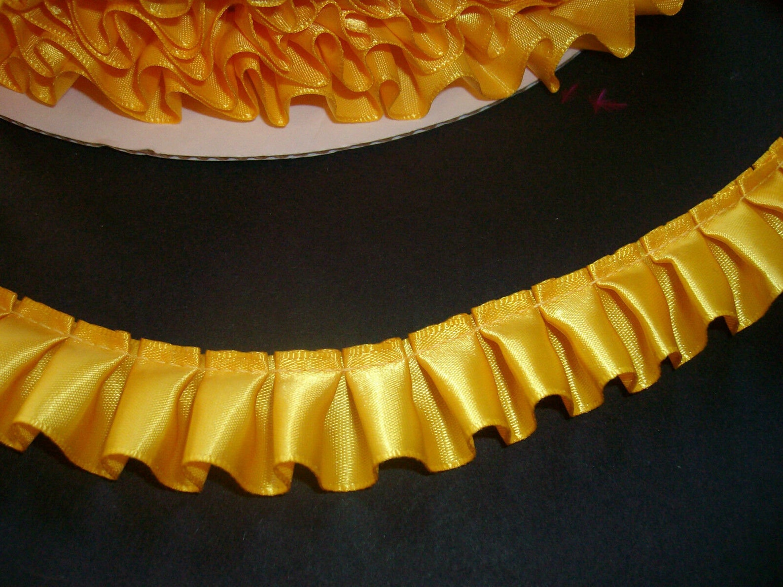 Satin Box Pleat Trim/ribbon Over 20 Colour 1 Metre Sewing/costume ...