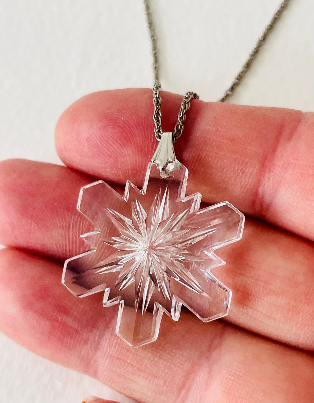 60s Cut Glass Flower Pendant - Etsy