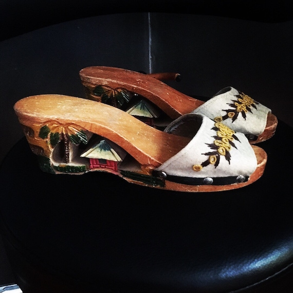 1960's Carved and embroidered clogs - Gem