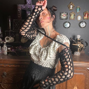 Crochet Pattern- Goth Fishnet Sleeves. Gothic Arm Warmers. Easy PDF ...