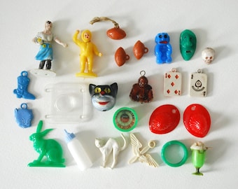 Vintage Plastic Toys - Etsy