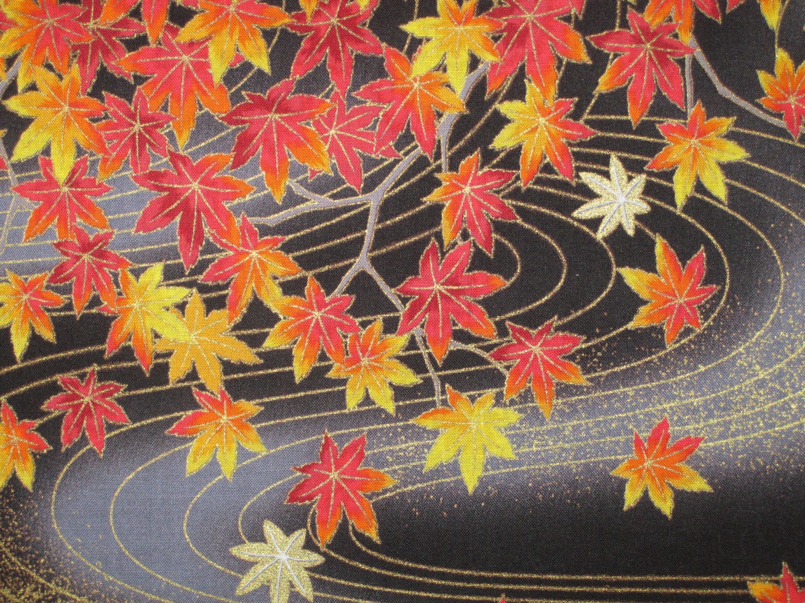 Maple Kaede Leaves and Stream Design Japanese Asian Zippered 20 Inch ...