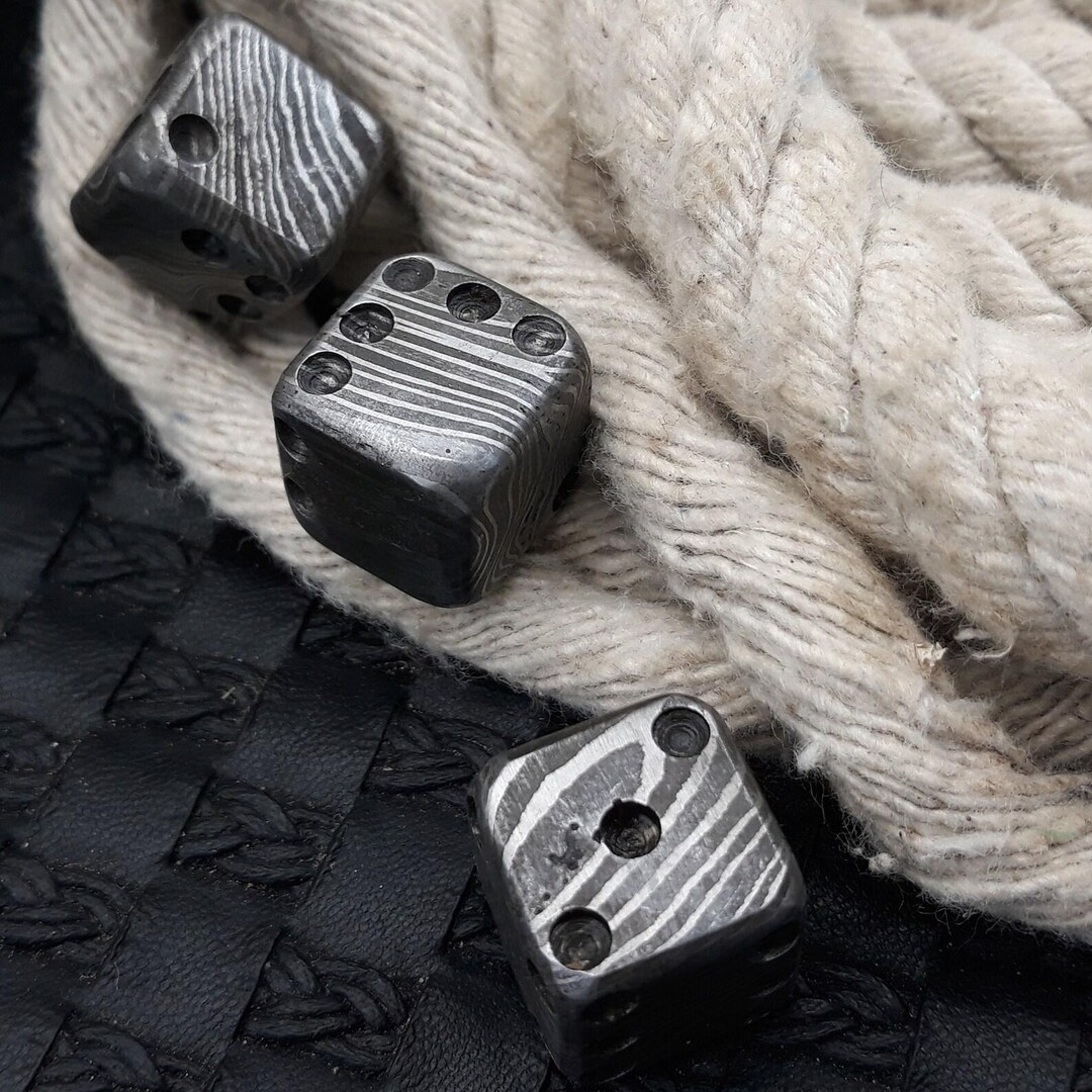 Handmade Damascus Steel Dice - Premium Craftsmanship for Tabletop Games ...