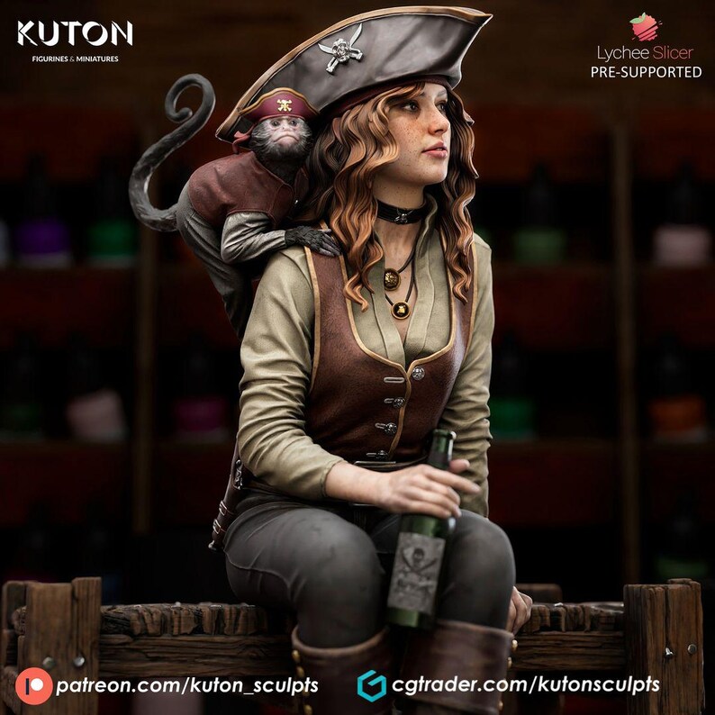 Captain Lyra Figure Statue 3D Printed Great Gift for Collectors ...