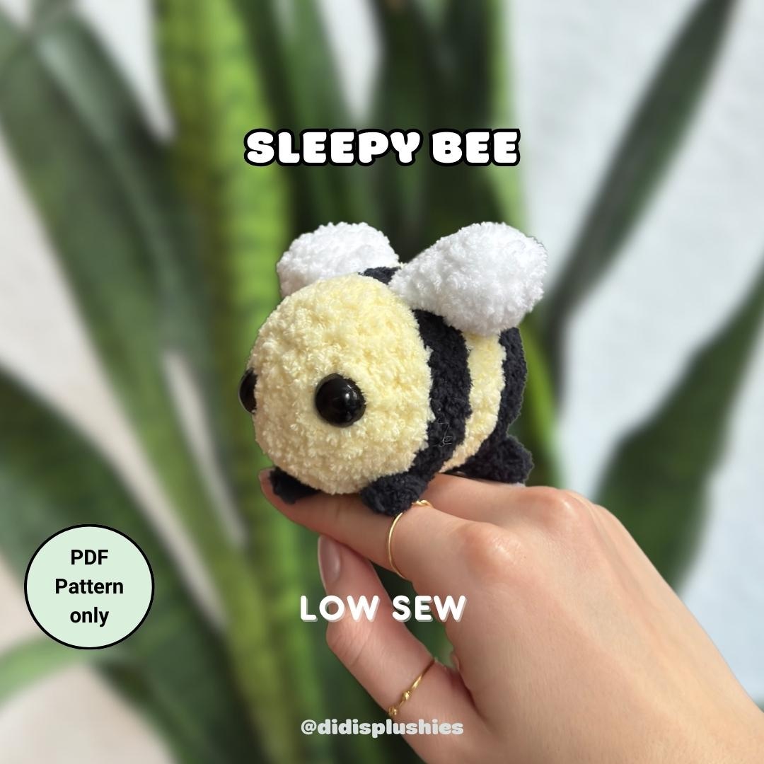 Sleepy Bee Crochet Pattern | Didis Buglings | Low Sew | Didisplushies ...