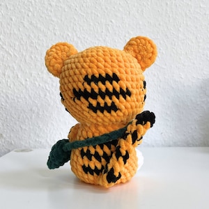 Baby Tiger Crochet Pattern | Safari Tiger | Cute Tiger With Safari Hat ...