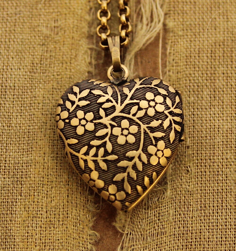Gold Heart Locket - Pretty Double Heart Locket Necklace - Etsy