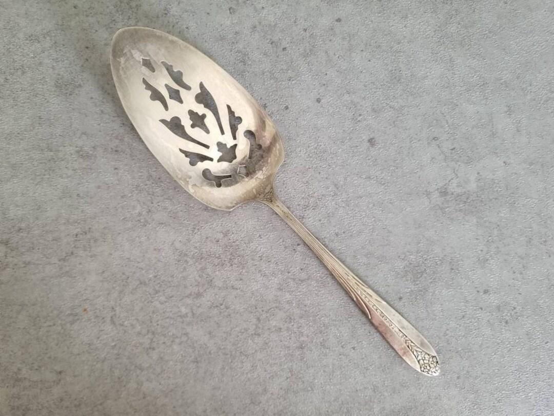 Vintage Cake Server - Garden Roses Pattern, Floral Pierced Pie Server ...