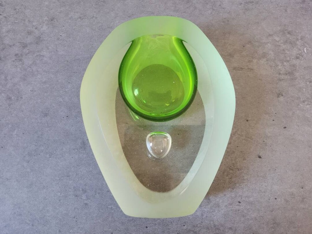 Contemporary Green Vase Heavy Clear Glass Air Bubble Drop Vase ...