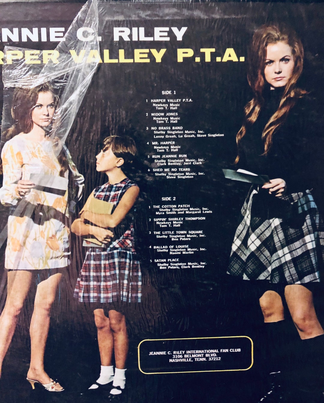 Jeannie C Riley “harper Valley PTA “ LP Album...plp 1..classic Country ...