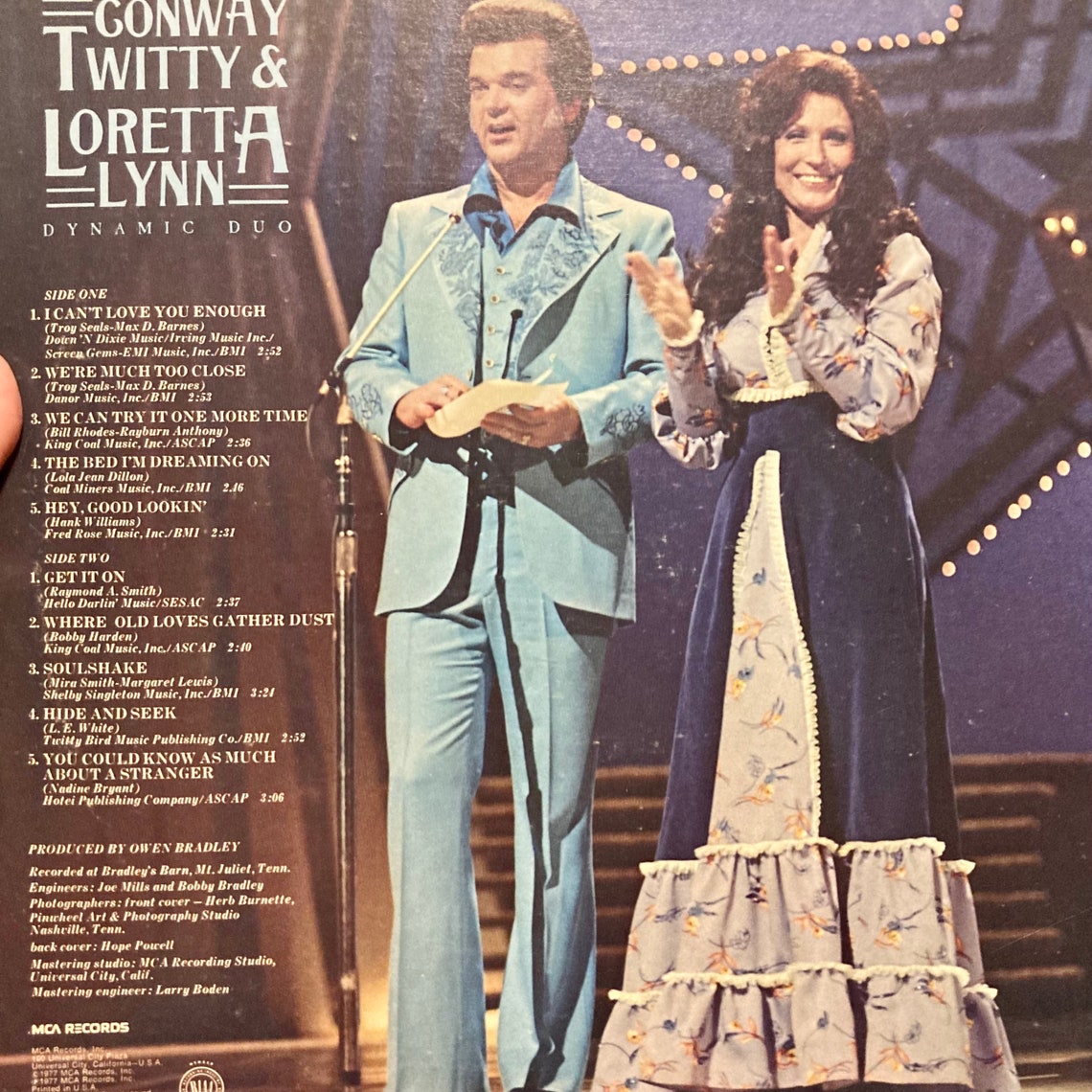 Dynamic Duo Conway Twitty and Loretta Lynn LP Music Album....classic ... Dynamic Duo Conway Twitty and Loretta Lynn LP Music Album....classic ...