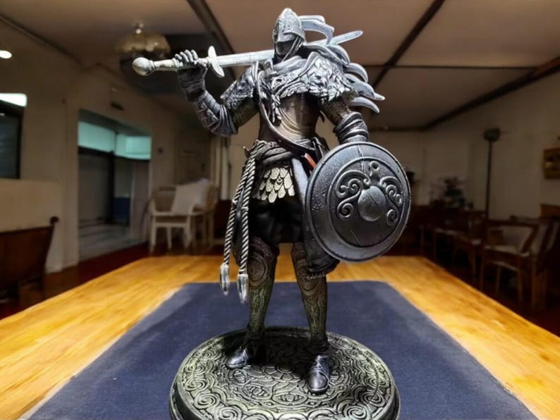Elden Ring Vagabond Knight Statue – 20cm Collectible Figure for Gamers ...
