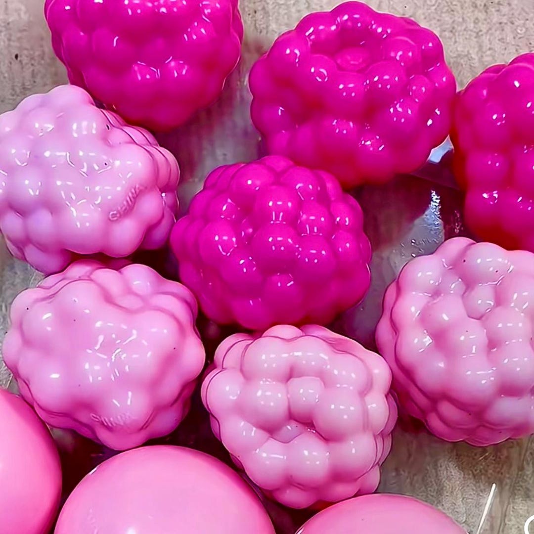 Barbie Powder Decompression Ball Decompression Toy Noisy Feel Hand Made ...