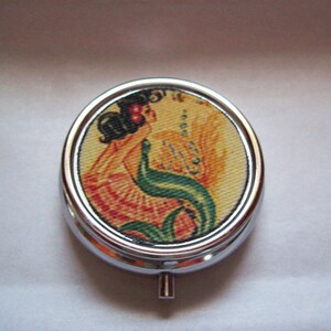 Mermaid Pill Box Retro 1950s Vintage Pin up Girl Rockabilly Pill Case ...