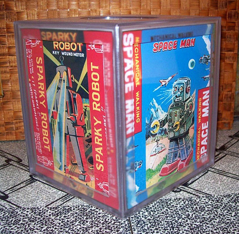 Robot Tissue Box Cover Retro Vintage 1950s Tin Toy Outer Space Tissue ...