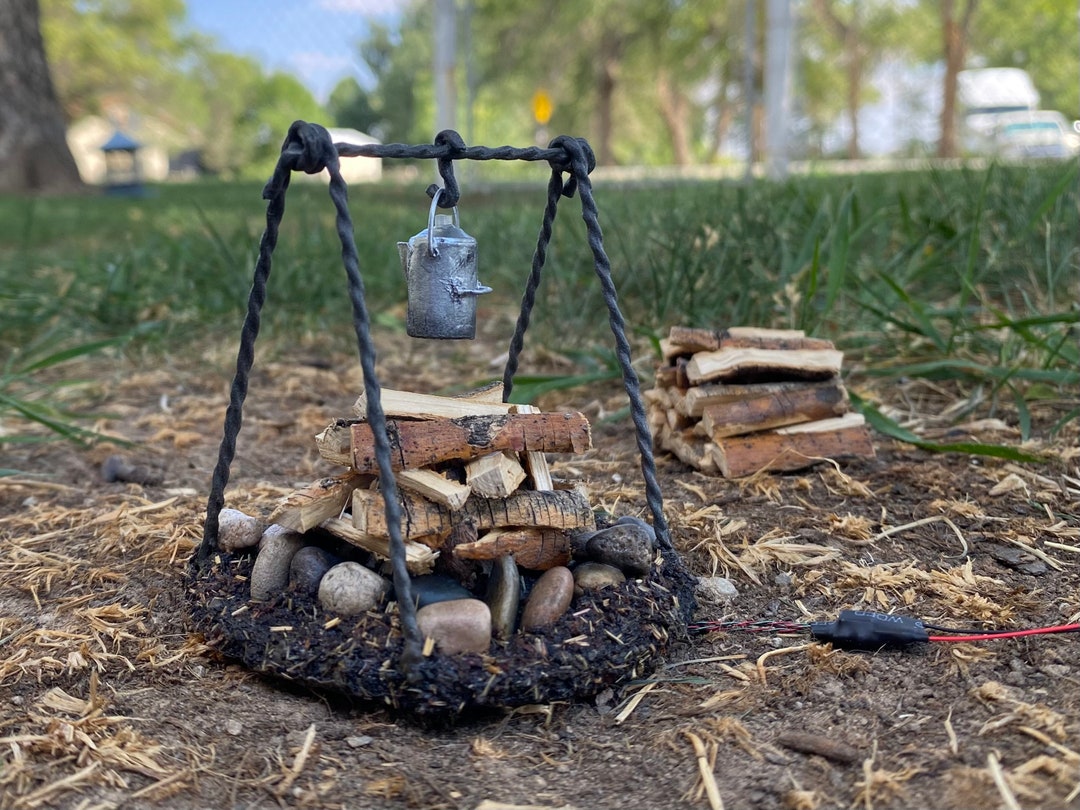 Miniature Light up Fire Pit/campfire in 1:12 Scale. Realistic ...