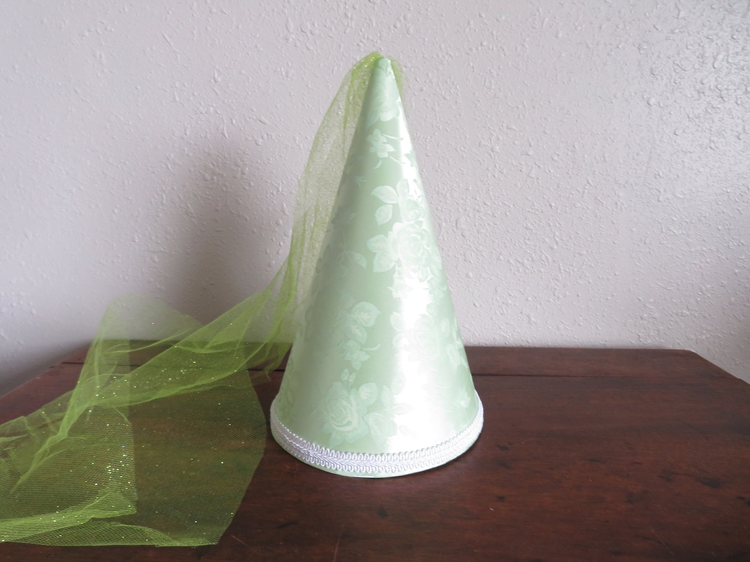 Light Green Brocade Princess Cone Hat, Damsel Hat, Henin, Medieval Headwear, Renaissance Cap ...
