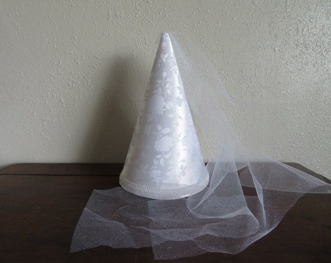 Customize Medieval Hennin Princess / Clown / Witch Hat Atelier Cosplay ...