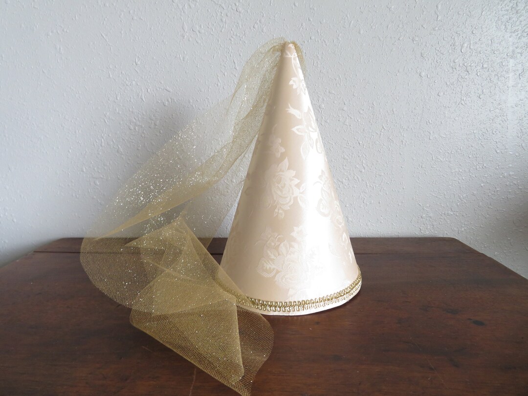 Champagne and Gold Brocade Princess Cone Hat, Damsel Hat, Henin ...