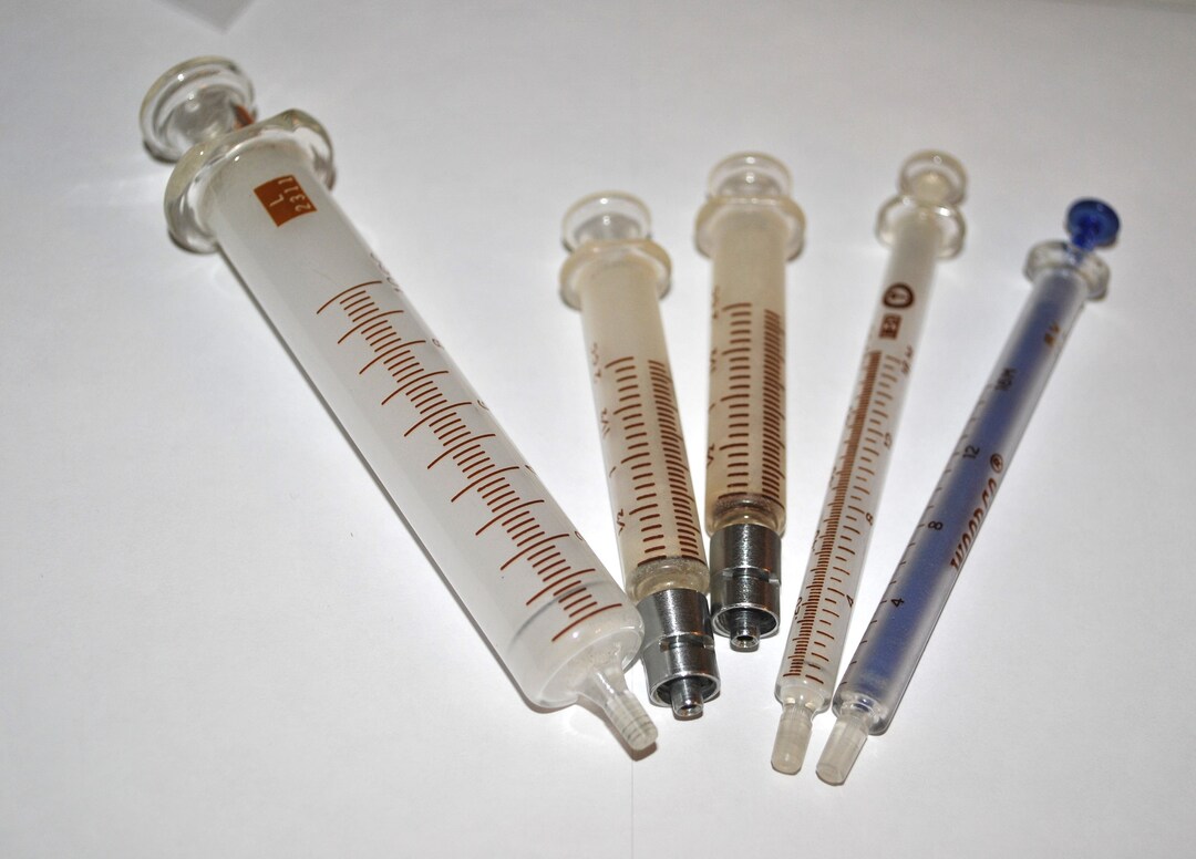 1950s Glass Medical Syringe Group for Halloween Decor Vintage Medical ...