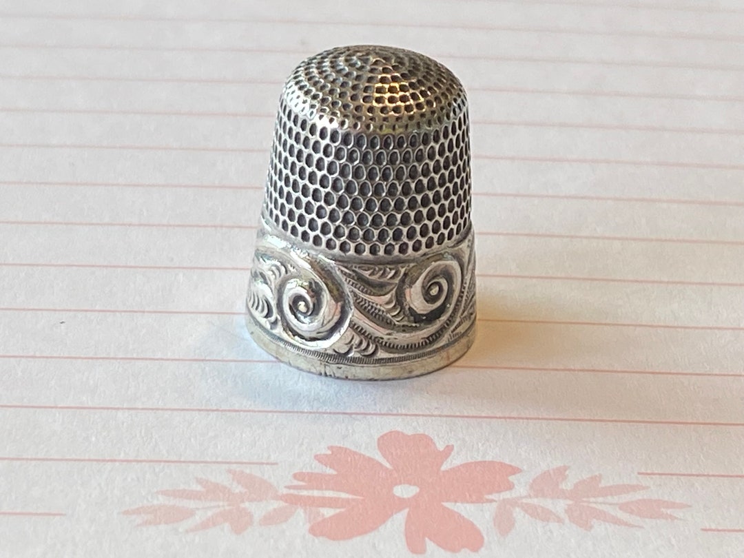 Sterling Silver Sewing Thimble With Bottom Engraved With Scrolls Silver ...
