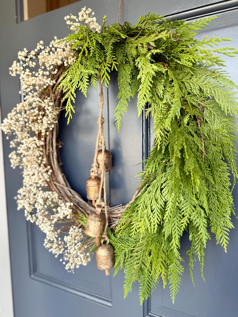 The Winterbells - Dried and Preserved Flowers Holiday Wreath - Holiday ...