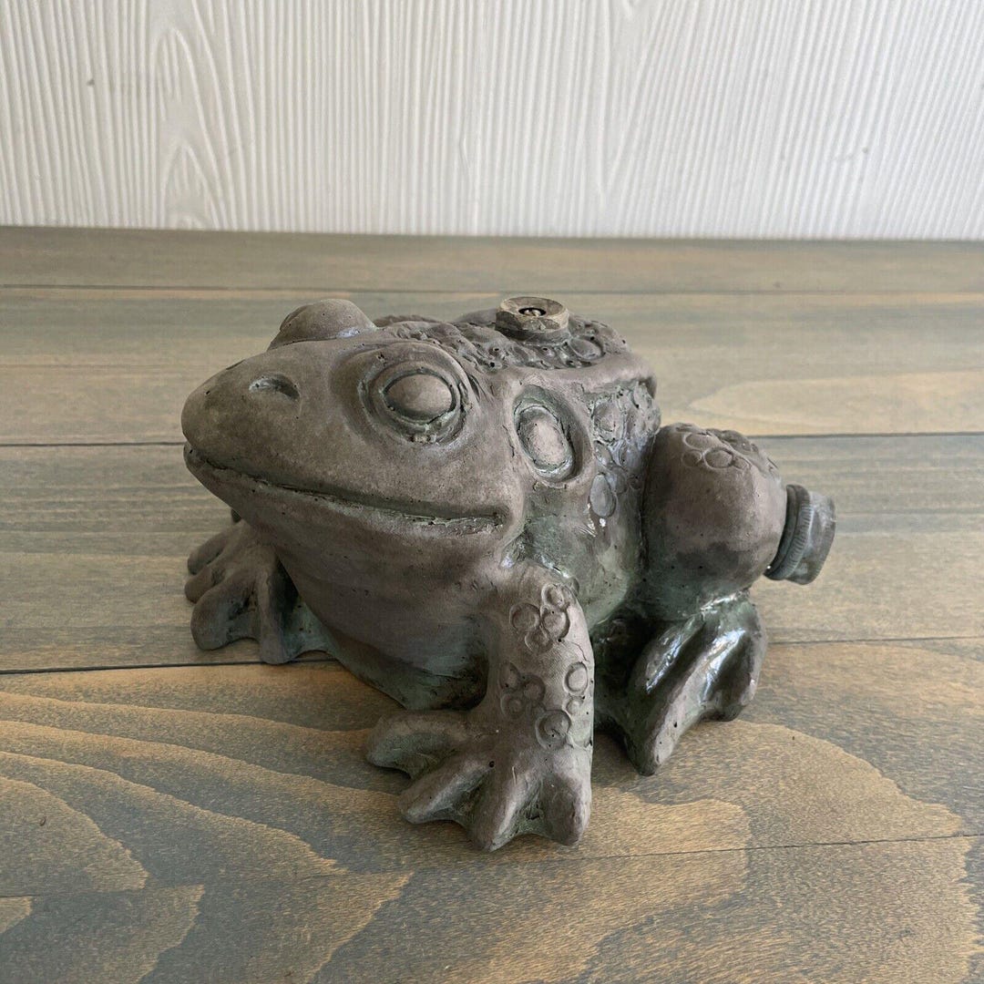 Cute Vintage Bullfrog Frog Sprinkler Heavy Composite Water Sprinkler ...