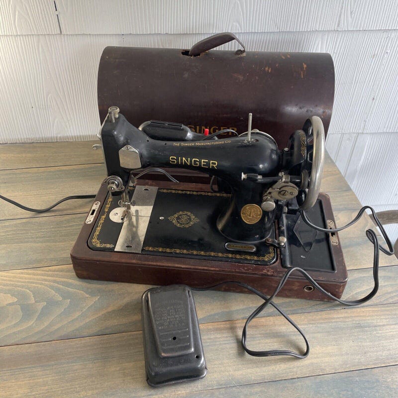 Antique Portable Sewing Machine - Etsy