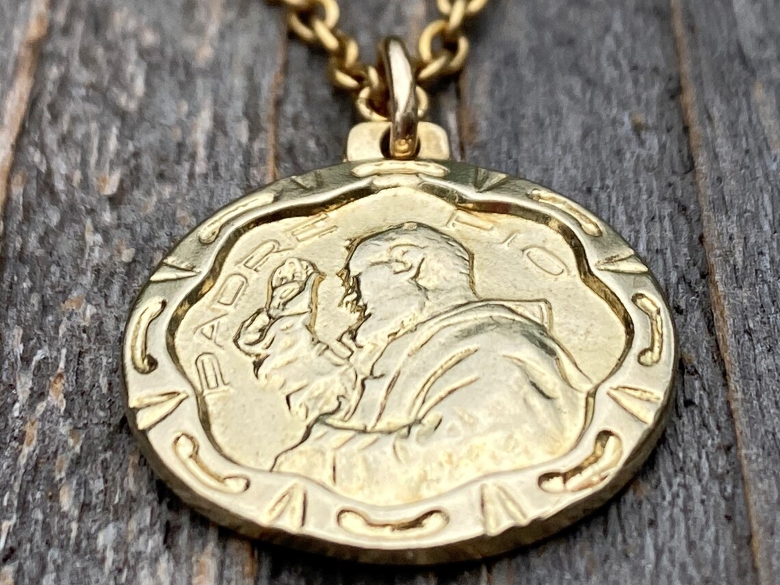 Gold Saint Padre Pio Antique Replica Medal Pendant Necklace, Saint Pius ...