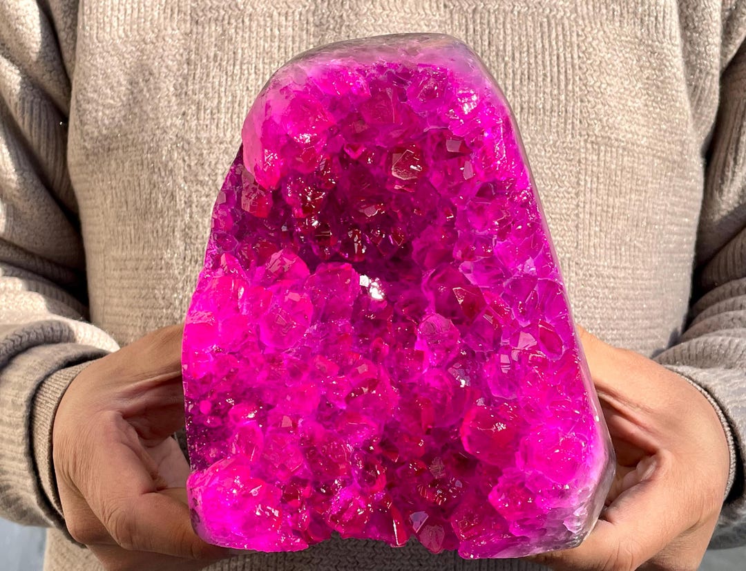Pink Quartz Geode Specimen: Crystal Healing Home Decor - Etsy