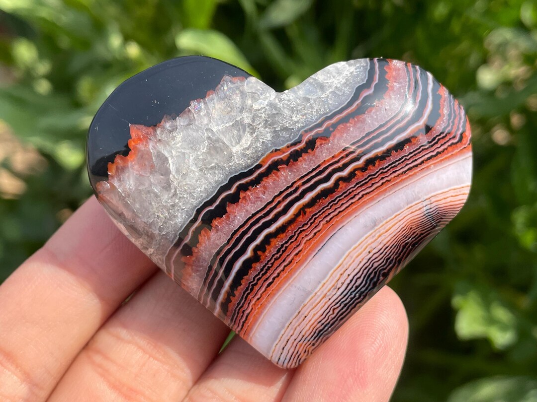 Natural Agate Heart, Banded Crystal Specimen, Healing Stone - Etsy