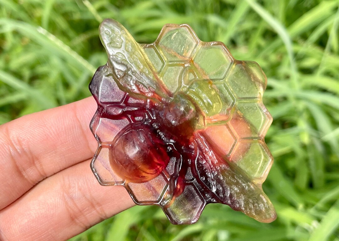 2.7"hand Carved Skull,natural Fluorite Bee,crystal Bee Skull,crystal ...