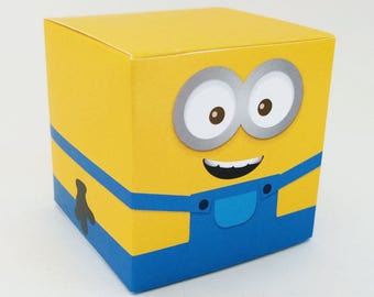 MINION Birthday Party Activity Box PERSONALISED Childrens Gift Boxes ...