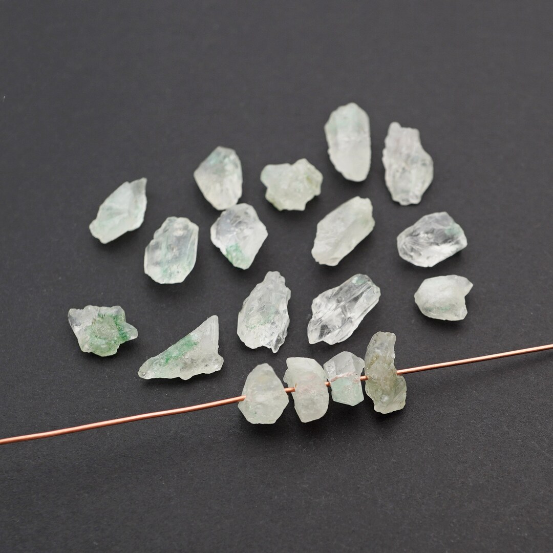 18 Pcs Small Fuchsite in Quartz Beads, Side Drilled Small Cloudy Clear ...