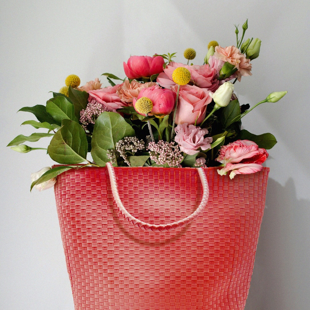 S/S Colored Medium TOTE. Woven With Recycled Plastic. Eco-friendly ...