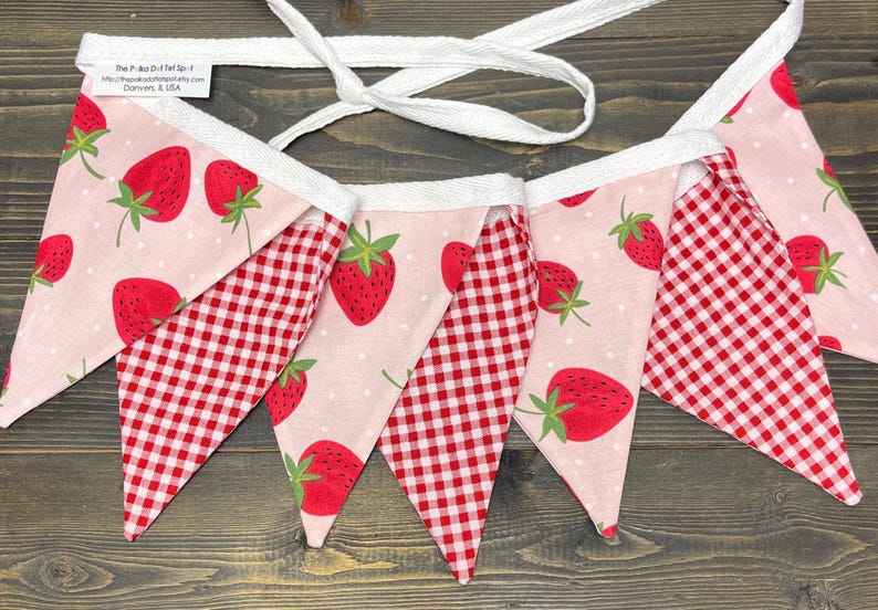 Strawberry Banner, Picnic Party Decor, Handmade Fabric Pennant Bunting ...
