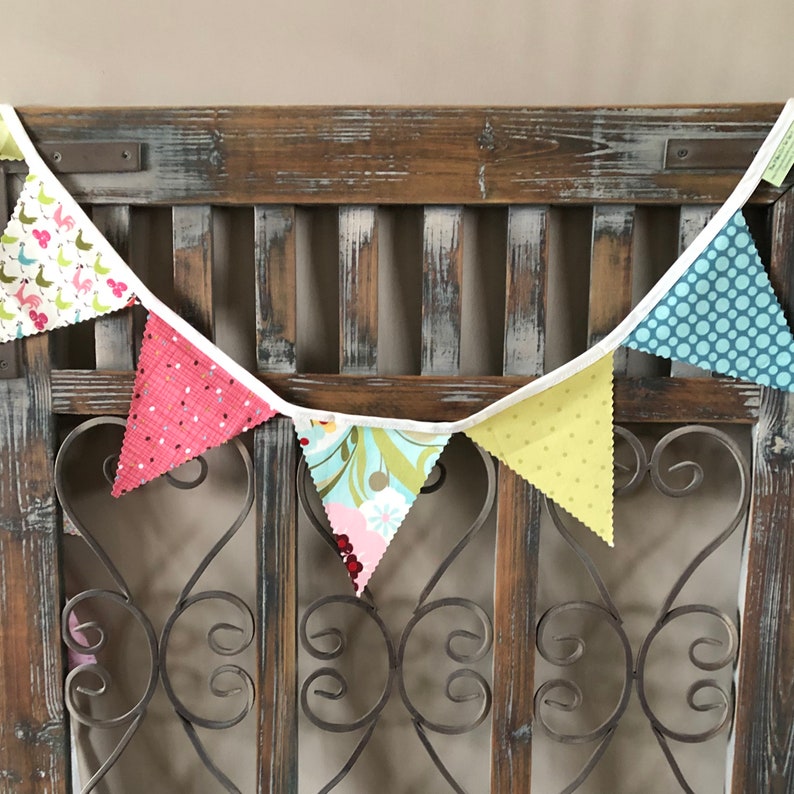 Spring Pennant Banner, Farmhouse Floral Easter Decoration, Girls ...