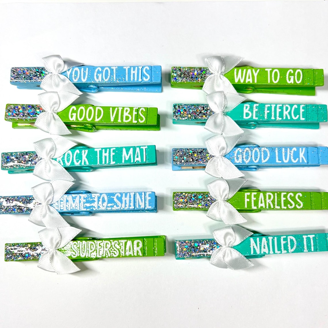 CHEER SPIRIT 10 Glitter Cheer Pins, Team Spirit Pins, Good Luck Cheer Pin, Cheer Competition ...