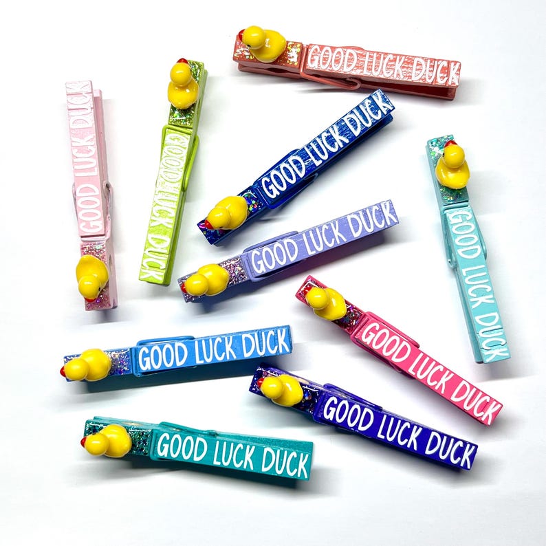 GOOD LUCK DUCK 10 Multi-color Cheer Pins, Team Spirit Pins, Good Luck ...
