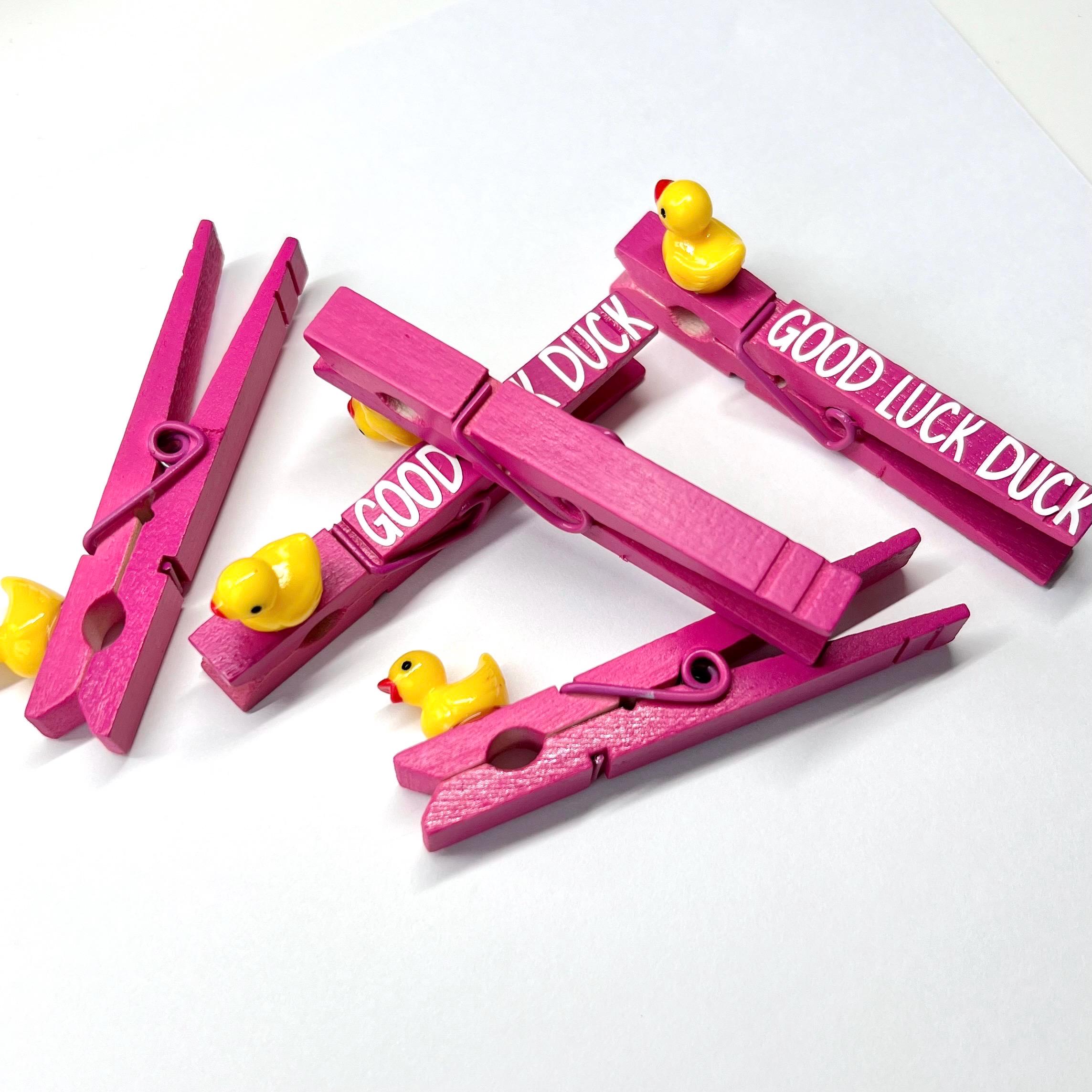 GOOD LUCK DUCK 10 Pink Cheer Pins, Team Spirit Pins, Good Luck Cheer ...
