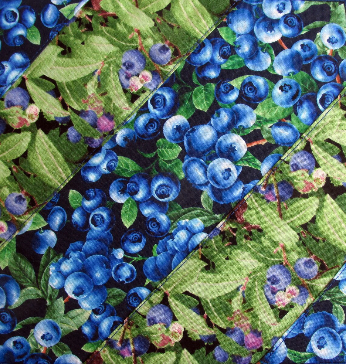 Three Blueberry Potholders, Blueberry Kitchen Theme, Blueberry Kitchen ...