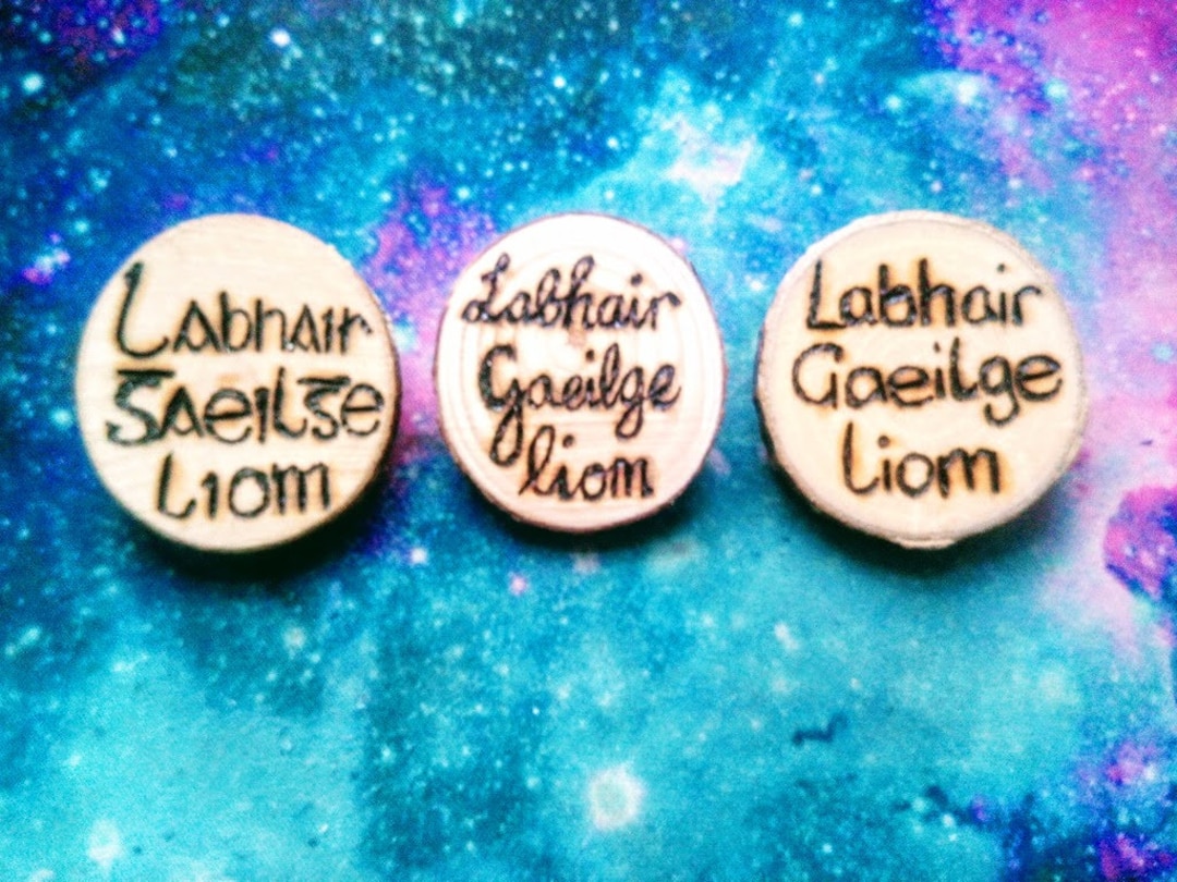 Labhair Gaeilge Liom, Gaeilge Gift, Gaeilge Jewellery, Irish Badge ...